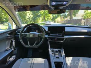 White SEAT Leon 2021 in Riga, with an engine capacity of 1.50 L and mileage of 146 thousand km for 14900 €, photo 10 on AUTOMOTO.COM.LV