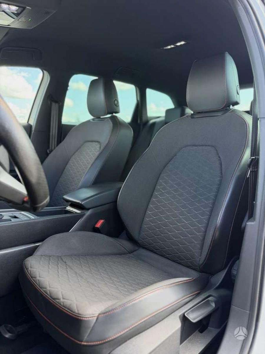 White SEAT Leon 2021 in Taurage, with an engine capacity of 1.50 L and mileage of 241 thousand km for 10400 €, photo 25 on AUTOMOTO.COM.LV