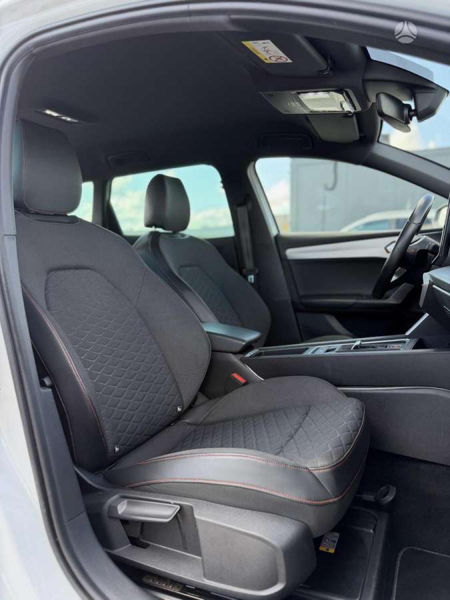 White SEAT Leon 2021 in Taurage, with an engine capacity of 1.50 L and mileage of 241 thousand km for 10400 €, photo 26 on AUTOMOTO.COM.LV