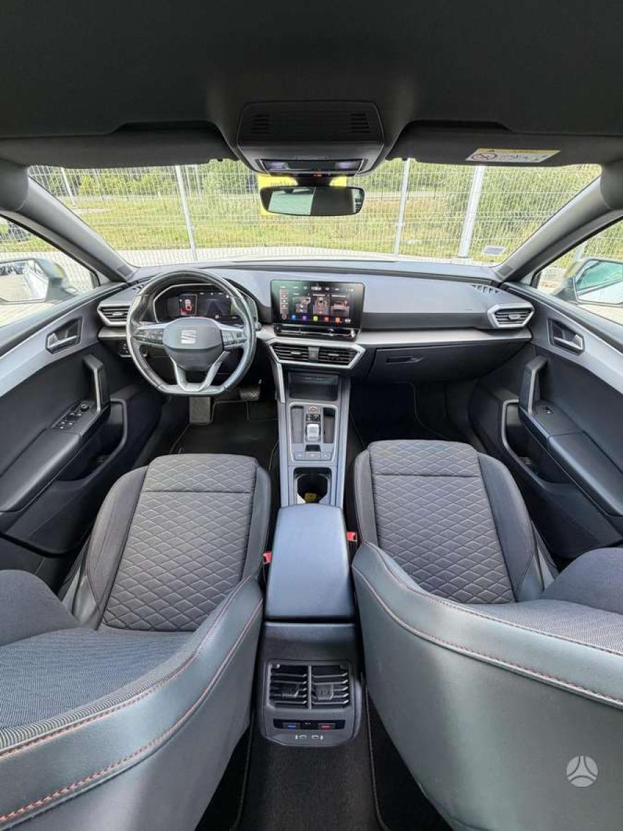 White SEAT Leon 2021 in Taurage, with an engine capacity of 1.50 L and mileage of 241 thousand km for 10400 €, photo 28 on AUTOMOTO.COM.LV