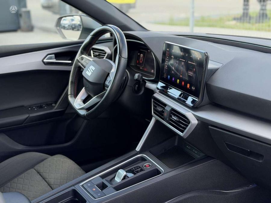 White SEAT Leon 2021 in Taurage, with an engine capacity of 1.50 L and mileage of 241 thousand km for 10400 €, photo 30 on AUTOMOTO.COM.LV