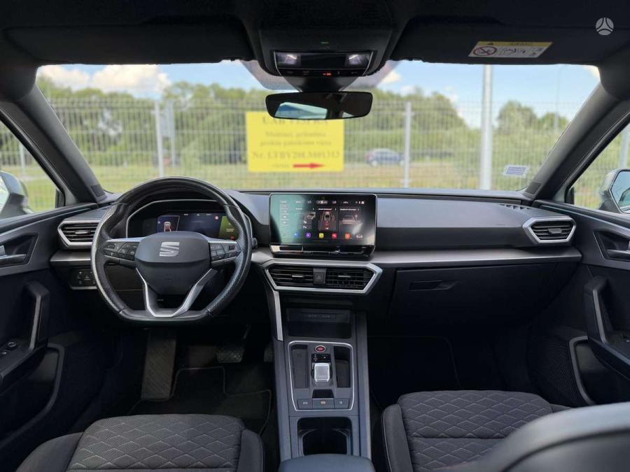White SEAT Leon 2021 in Taurage, with an engine capacity of 1.50 L and mileage of 241 thousand km for 10400 €, photo 31 on AUTOMOTO.COM.LV