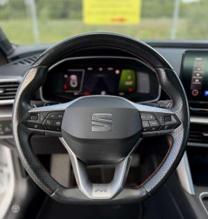 White SEAT Leon 2021 in Taurage, with an engine capacity of 1.50 L and mileage of 241 thousand km for 10400 €, photo 36 on AUTOMOTO.COM.LV
