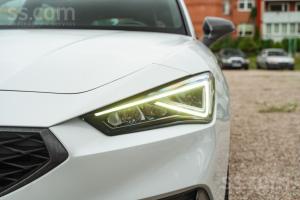 Balts SEAT Leon 2021 Liepāja, ar dzinēja tilpumu 1.50 L un nobraukumu 241 tūkst. km par 12000 €, foto 12 vietnē AUTOMOTO.COM.LV