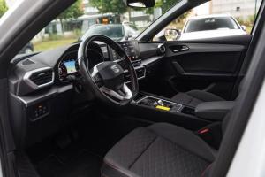 White SEAT Leon 2021 in Liepaja, with an engine capacity of 1.50 L and mileage of 241 thousand km for 12000 €, photo 21 on AUTOMOTO.COM.LV