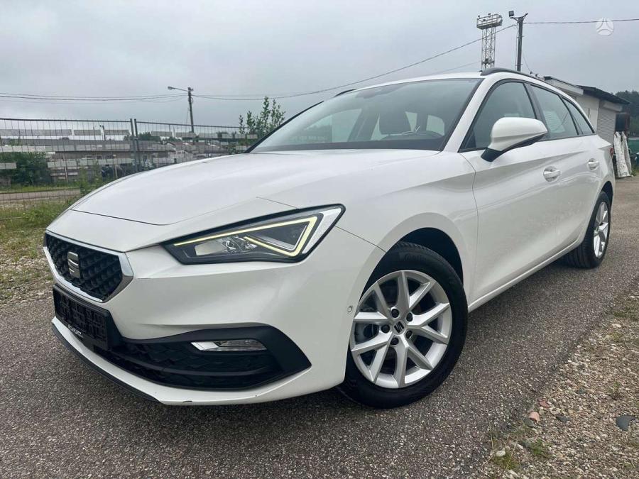 White SEAT Leon 2022 in Vilnius, with an engine capacity of 1.00 L and mileage of 148 thousand km for 11590 €, photo 1 on AUTOMOTO.COM.LV
