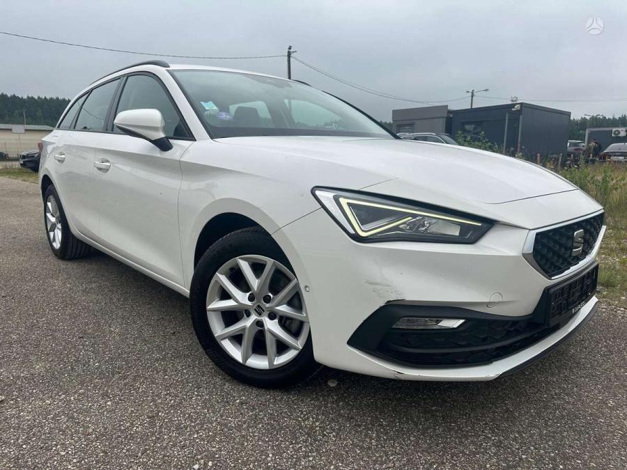White SEAT Leon 2022 in Vilnius, with an engine capacity of 1.00 L and mileage of 148 thousand km for 11590 €, photo 6 on AUTOMOTO.COM.LV