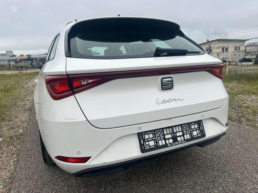 White SEAT Leon 2022 in Vilnius, with an engine capacity of 1.00 L and mileage of 148 thousand km for 11590 €, photo 7 on AUTOMOTO.COM.LV