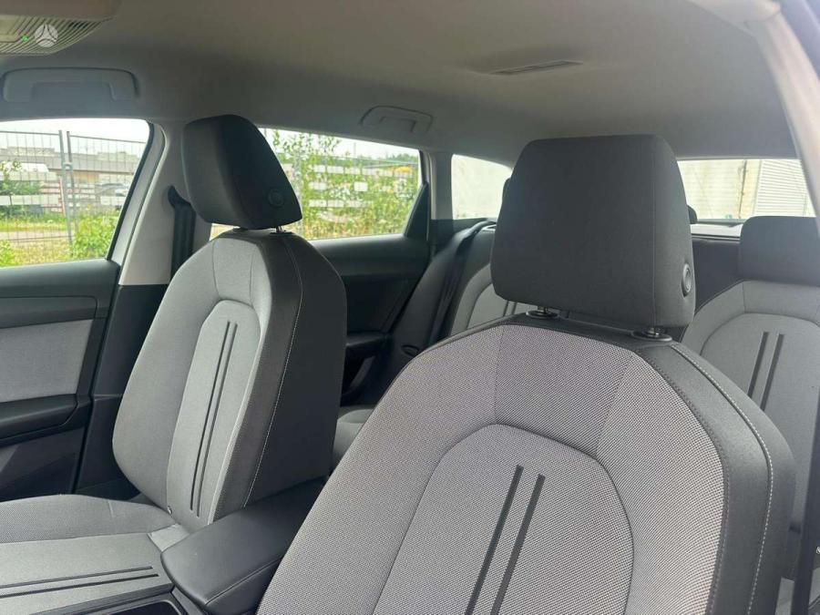White SEAT Leon 2022 in Vilnius, with an engine capacity of 1.00 L and mileage of 148 thousand km for 11590 €, photo 18 on AUTOMOTO.COM.LV
