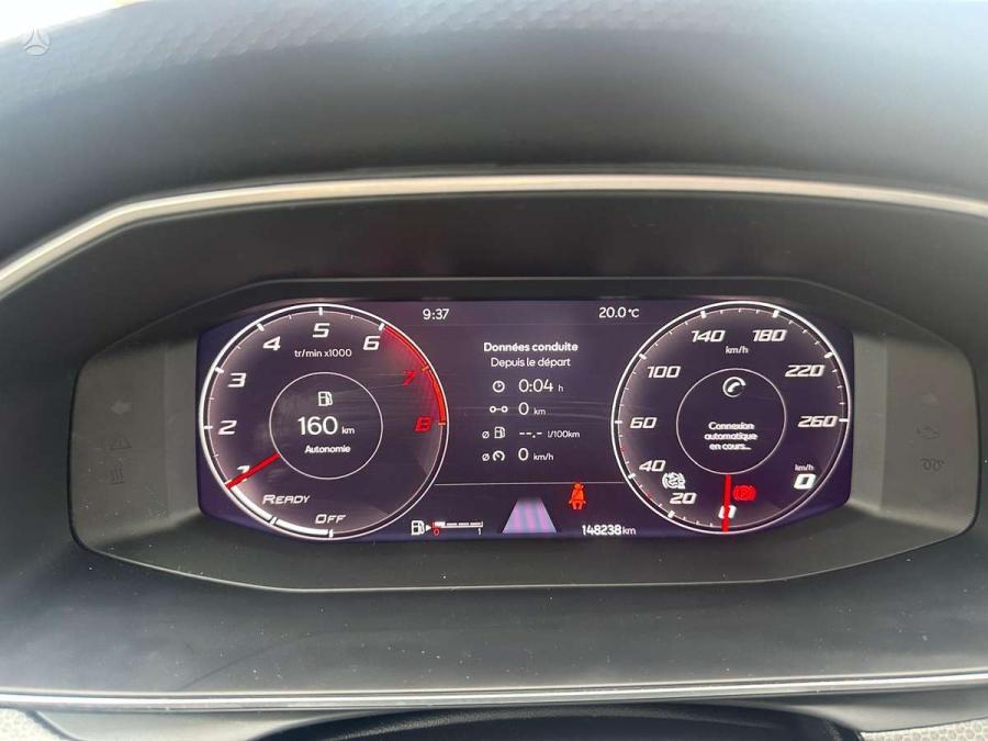 White SEAT Leon 2022 in Vilnius, with an engine capacity of 1.00 L and mileage of 148 thousand km for 11590 €, photo 21 on AUTOMOTO.COM.LV