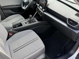 Balts SEAT Leon 2022 Viļņa, ar dzinēja tilpumu 1.00 L un nobraukumu 148 tūkst. km par 11390 €, foto 14 vietnē AUTOMOTO.COM.LV