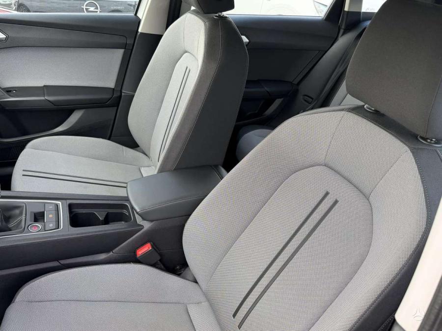 Balts SEAT Leon 2022 Viļņa, ar dzinēja tilpumu 1.00 L un nobraukumu 148 tūkst. km par 11390 €, foto 21 vietnē AUTOMOTO.COM.LV
