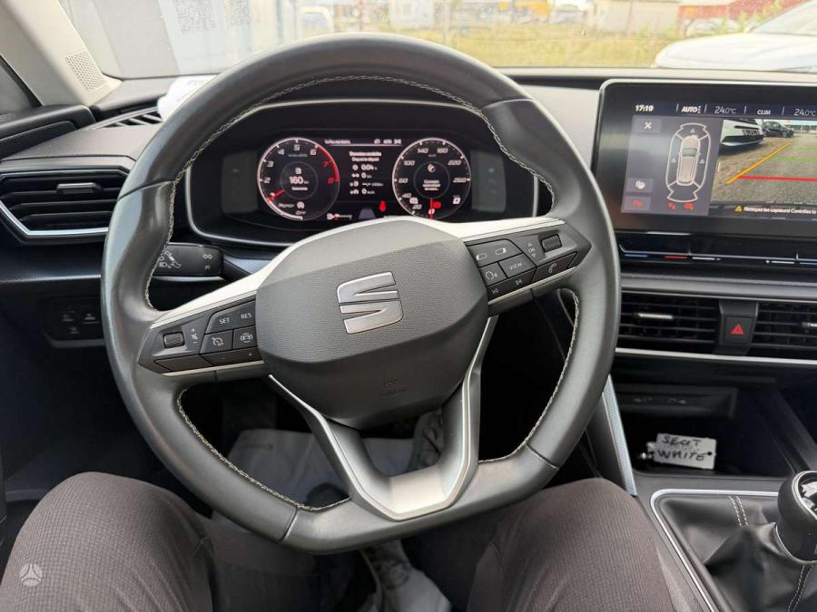 Balts SEAT Leon 2022 Viļņa, ar dzinēja tilpumu 1.00 L un nobraukumu 148 tūkst. km par 11390 €, foto 22 vietnē AUTOMOTO.COM.LV