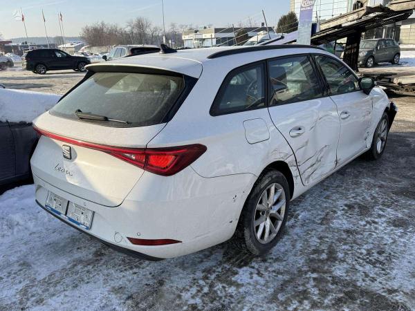 Balts SEAT Leon 2023 Viļņa, ar dzinēja tilpumu 1.97 L un nobraukumu 113 tūkst. km par 9600 €, foto 3 vietnē AUTOMOTO.COM.LV