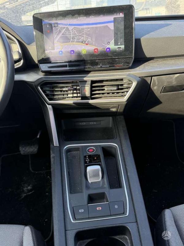 White SEAT Leon 2023 in Vilnius, with an engine capacity of 1.97 L and mileage of 113 thousand km for 9600 €, photo 11 on AUTOMOTO.COM.LV