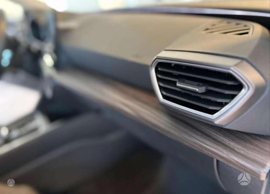 Balts SEAT Leon 2023 Šauļi, ar dzinēja tilpumu 1.50 L un nobraukumu 39 tūkst. km par 19200 €, foto 24 vietnē AUTOMOTO.COM.LV