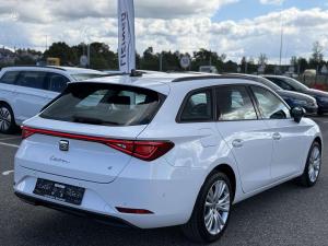 White SEAT Leon 2023 in Vilnius, with an engine capacity of 1.97 L and mileage of 160 thousand km for 15900 €, photo 4 on AUTOMOTO.COM.LV