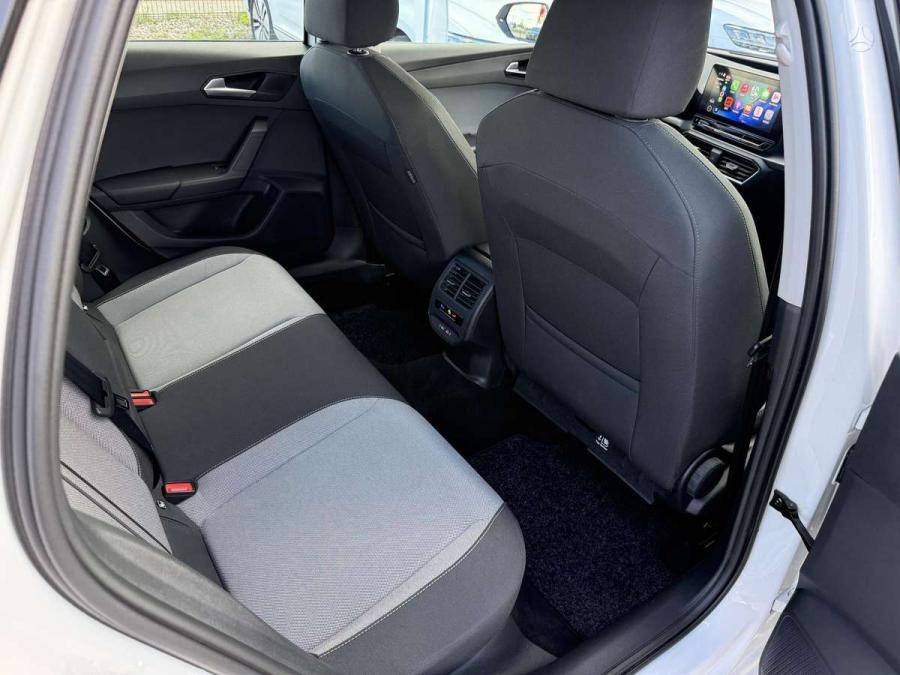 White SEAT Leon 2023 in Vilnius, with an engine capacity of 1.97 L and mileage of 160 thousand km for 15900 €, photo 16 on AUTOMOTO.COM.LV