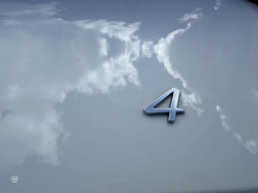 White SEAT Leon 2023 in Vilnius, with an engine capacity of 1.97 L and mileage of 160 thousand km for 15900 €, photo 19 on AUTOMOTO.COM.LV