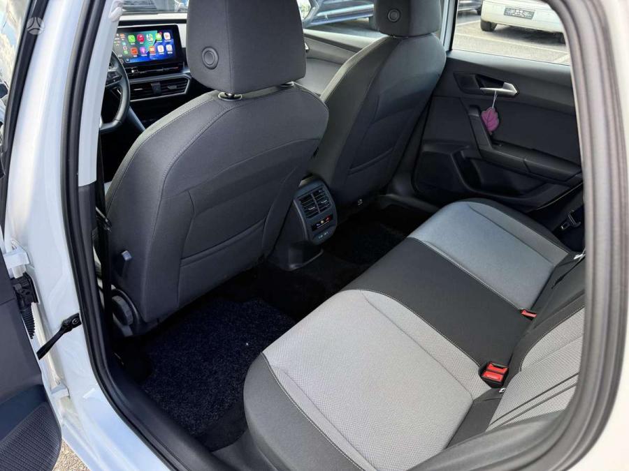 White SEAT Leon 2023 in Vilnius, with an engine capacity of 1.97 L and mileage of 160 thousand km for 15900 €, photo 22 on AUTOMOTO.COM.LV