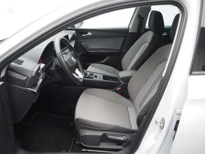 White SEAT Leon 2024 in Vilnius, with an engine capacity of 1.50 L and mileage of 50 thousand km for 20900 €, photo 9 on AUTOMOTO.COM.LV