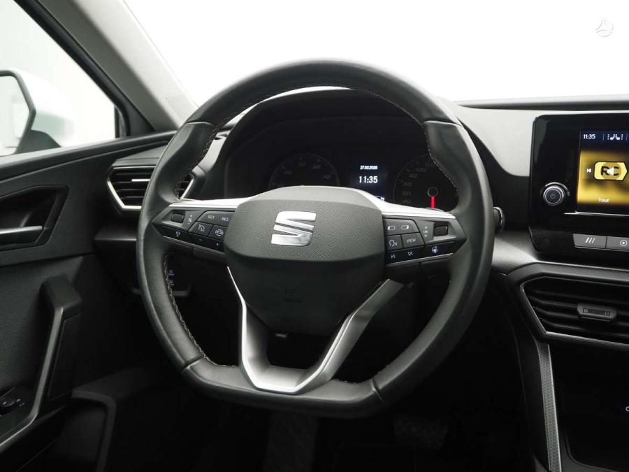 White SEAT Leon 2024 in Vilnius, with an engine capacity of 1.50 L and mileage of 50 thousand km for 20900 €, photo 21 on AUTOMOTO.COM.LV