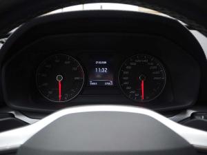 White SEAT Leon 2024 in Vilnius, with an engine capacity of 1.50 L and mileage of 50 thousand km for 20900 €, photo 23 on AUTOMOTO.COM.LV