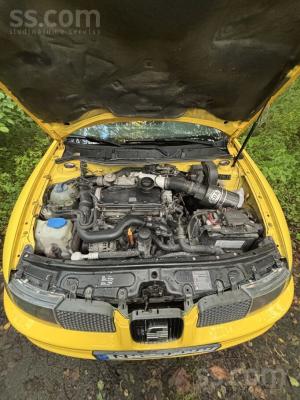 Yellow SEAT Leon 2002 in Tukums, with an engine capacity of 1.90 L and mileage of 540 thousand km for 2100 €, photo  on AUTOMOTO.COM.LV