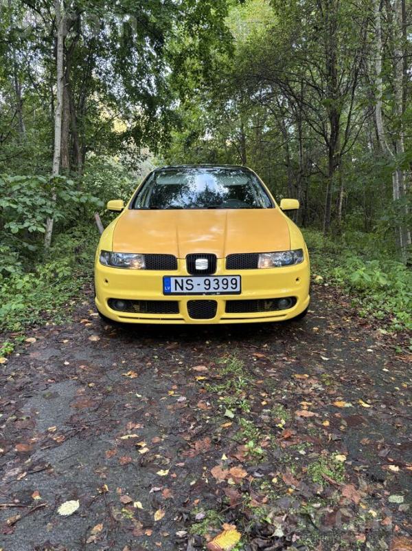 Dzeltens SEAT Leon 2002 Tukums, ar dzinēja tilpumu 1.90 L un nobraukumu 540 tūkst. km par 2100 €, foto 6 vietnē AUTOMOTO.COM.LV