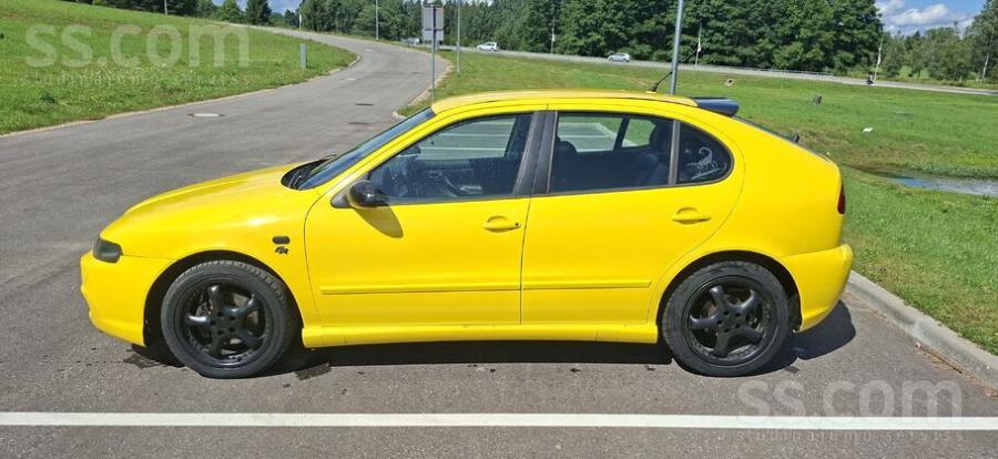 Dzeltens SEAT Leon 2005 Alūksne, ar dzinēja tilpumu 1.90 L un nobraukumu 285 tūkst. km par 1850 €, foto 4 vietnē AUTOMOTO.COM.LV