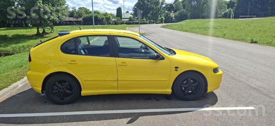 Dzeltens SEAT Leon 2005 Alūksne, ar dzinēja tilpumu 1.90 L un nobraukumu 285 tūkst. km par 1850 €, foto 8 vietnē AUTOMOTO.COM.LV