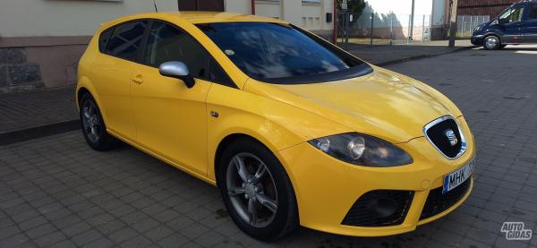 Yellow SEAT Leon 2006 in Silute, with an engine capacity of 2.00 L and mileage of 270 thousand km for 1750 €, photo 2 on AUTOMOTO.COM.LV