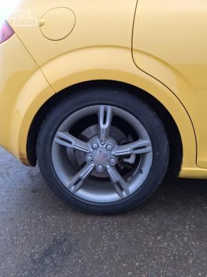 Yellow SEAT Leon 2006 in Vilnius, with an engine capacity of 2.00 L and mileage of 390 thousand km for 2000 €, photo 8 on AUTOMOTO.COM.LV