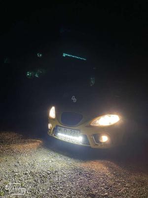 Yellow SEAT Leon 2006 in Vilnius, with an engine capacity of 2.00 L and mileage of 390 thousand km for 2000 €, photo 13 on AUTOMOTO.COM.LV