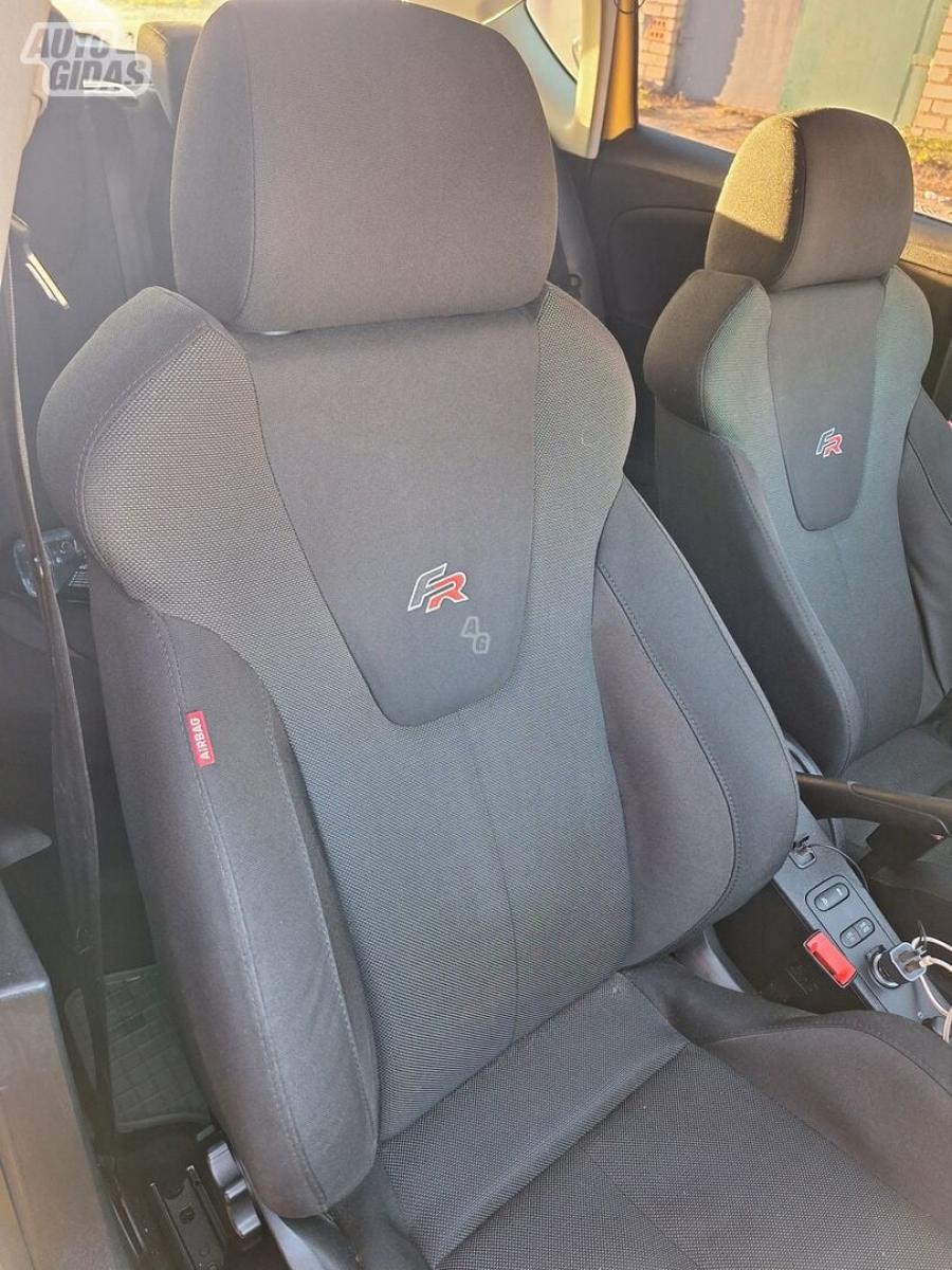 Yellow SEAT Leon 2006 in Vilnius, with an engine capacity of 2.00 L and mileage of 390 thousand km for 2000 €, photo 15 on AUTOMOTO.COM.LV