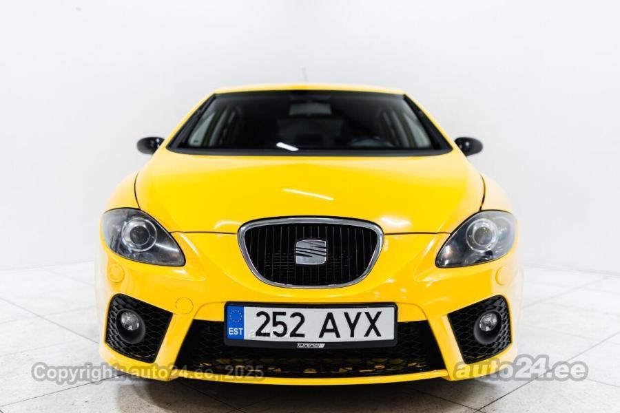 Dzeltens SEAT Leon 2007 Tallina, ar dzinēja tilpumu 2.00 L un nobraukumu 285 tūkst. km par 2999 €, foto 2 vietnē AUTOMOTO.COM.LV