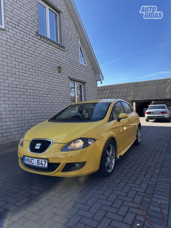 Dzeltens SEAT Leon 2007 Viļņa, ar dzinēja tilpumu 1.90 L un nobraukumu 291 tūkst. km par 1799 €, foto 2 vietnē AUTOMOTO.COM.LV