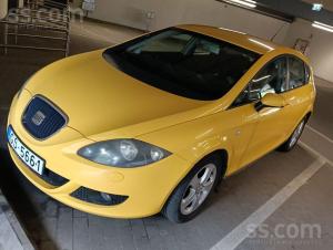 Yellow SEAT Leon 2007 in Riga, with an engine capacity of 1.90 L and mileage of 349 thousand km for 1190 €, photo  on AUTOMOTO.COM.LV