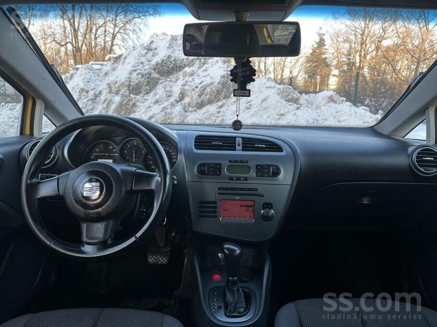 Dzeltens SEAT Leon 2008 Jelgava, ar dzinēja tilpumu 2.00 L un nobraukumu 313 tūkst. km par 1750 €, foto 5 vietnē AUTOMOTO.COM.LV
