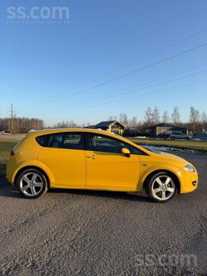 Dzeltens SEAT Leon 2008 Rīga, ar dzinēja tilpumu 2.00 L un nobraukumu 315 tūkst. km par 2100 €, foto 5 vietnē AUTOMOTO.COM.LV