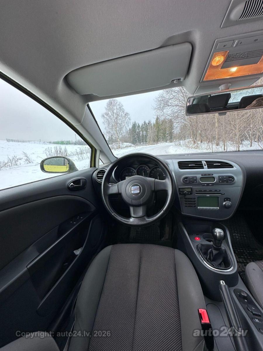 Yellow SEAT Leon 2009 in Tallinn, with an engine capacity of 1.80 L and mileage of 133 thousand km for 3000 €, photo 12 on AUTOMOTO.COM.LV