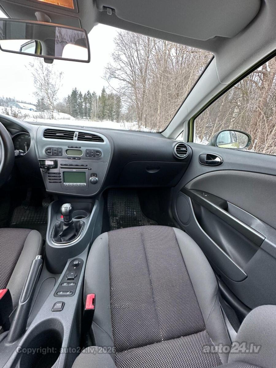 Yellow SEAT Leon 2009 in Tallinn, with an engine capacity of 1.80 L and mileage of 133 thousand km for 3000 €, photo 13 on AUTOMOTO.COM.LV