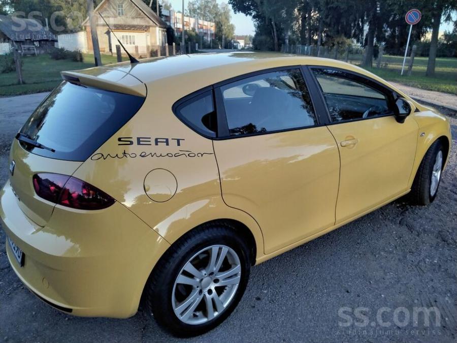 Yellow SEAT Leon 2010 in Rezekne, with an engine capacity of 1.60 L and mileage of 280 thousand km for 3550 €, photo 3 on AUTOMOTO.COM.LV