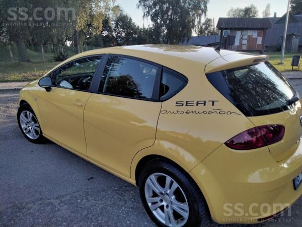 Yellow SEAT Leon 2010 in Rezekne, with an engine capacity of 1.60 L and mileage of 280 thousand km for 3550 €, photo 2 on AUTOMOTO.COM.LV