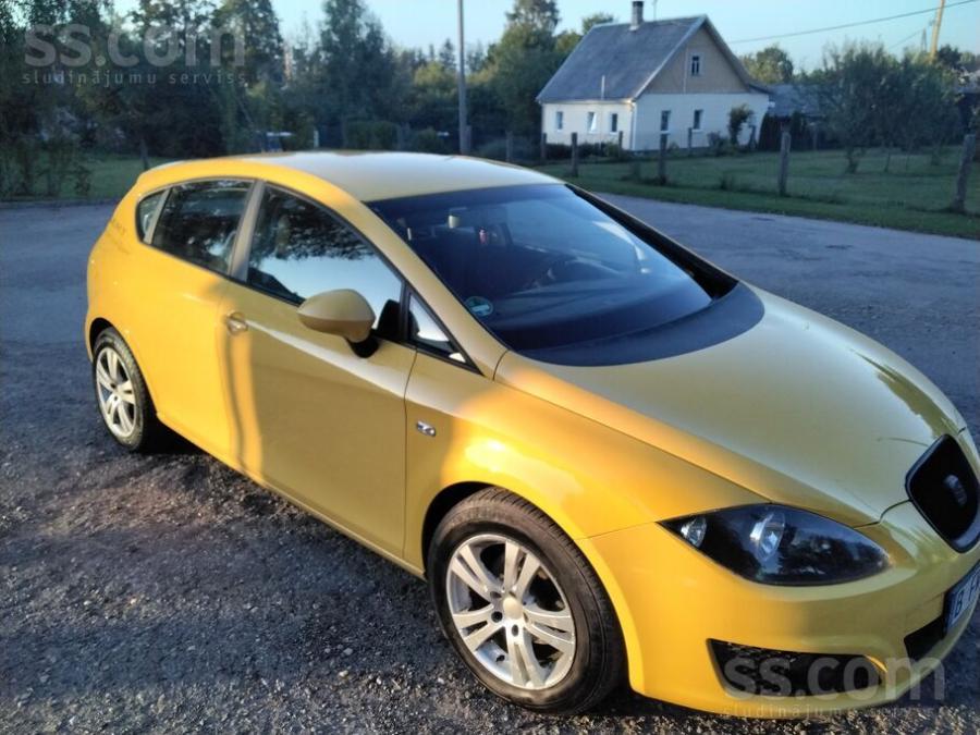 Yellow SEAT Leon 2010 in Rezekne, with an engine capacity of 1.60 L and mileage of 280 thousand km for 3550 €, photo 4 on AUTOMOTO.COM.LV