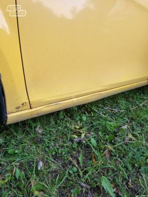 Yellow SEAT Leon 2010 in Panevezys, with an engine capacity of 1.60 L and mileage of 331 thousand km for 1700 €, photo 8 on AUTOMOTO.COM.LV