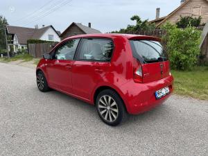 Red SEAT Mii 2014 in Utena, with an engine capacity of 1.00 L and mileage of 170 thousand km for 2500 €, photo 5 on AUTOMOTO.COM.LV