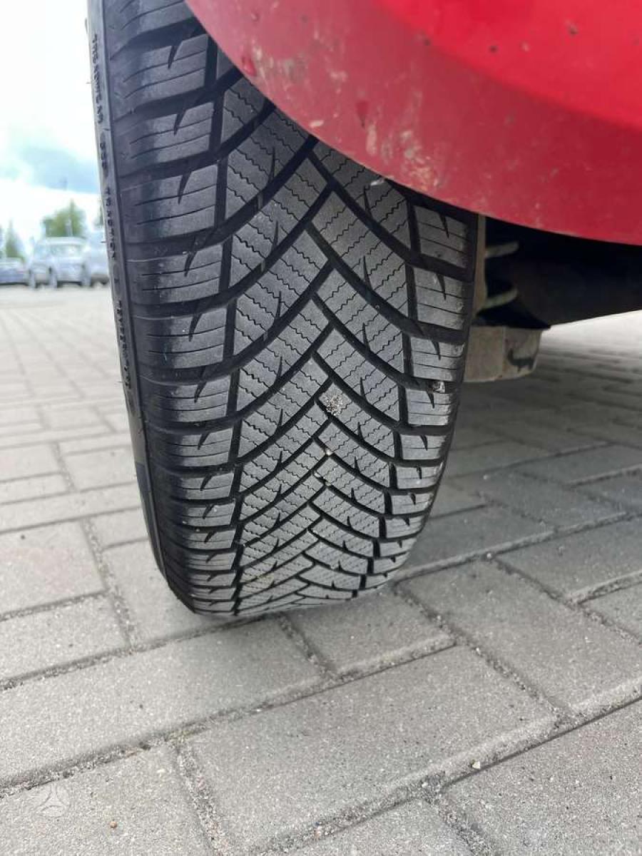 Sarkans SEAT Mii 2016 Tauragė, ar dzinēja tilpumu 1.00 L un nobraukumu 188 tūkst. km par 4300 €, foto 26 vietnē AUTOMOTO.COM.LV