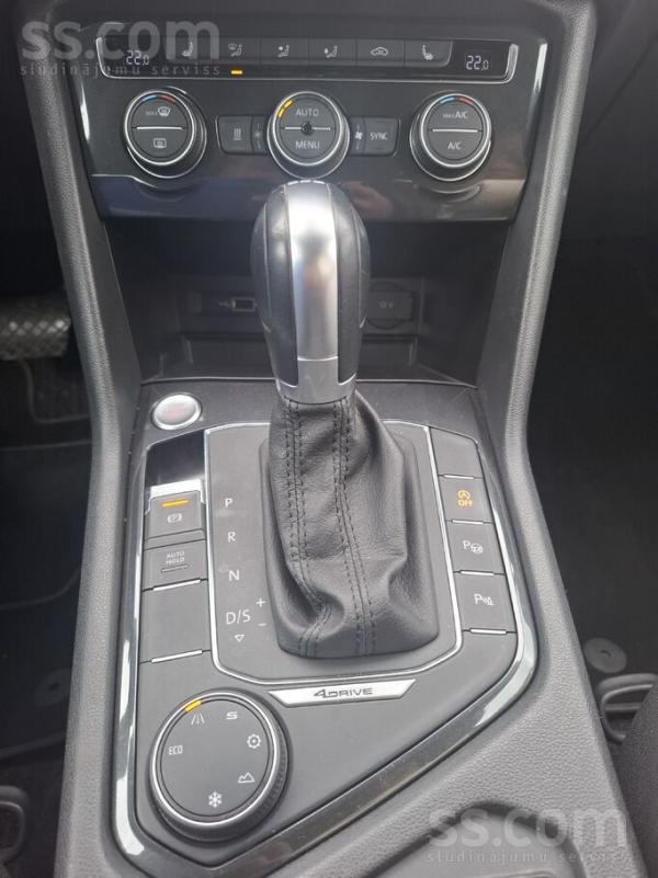 Black SEAT Tarraco 2019 in Riga, with an engine capacity of 2.00 L and mileage of 136 thousand km for 23000 €, photo 6 on AUTOMOTO.COM.LV