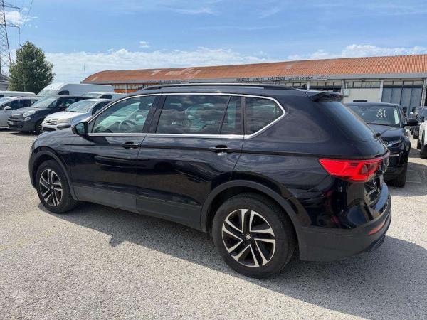Black SEAT Tarraco 2019 in Siauliai, with an engine capacity of 1.97 L and mileage of 109 thousand km for 17300 €, photo 8 on AUTOMOTO.COM.LV